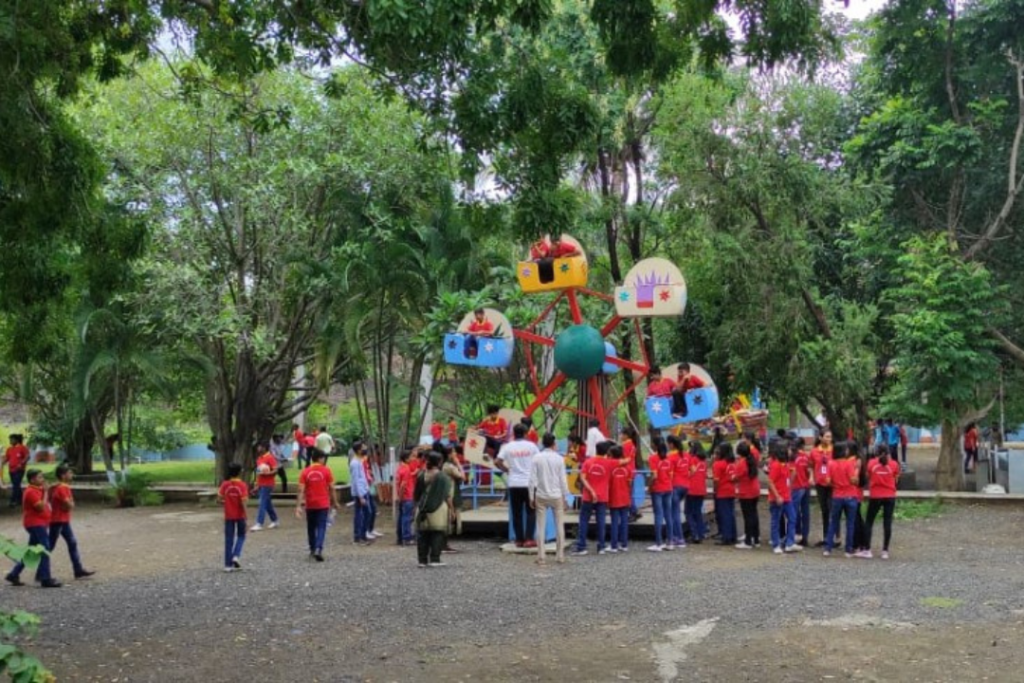 Amusement Park – Normal – Vrindavan Amusement & Water Park