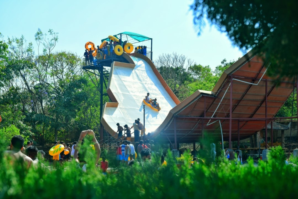 Water Park – College Trip – Vrindavan Amusement & Water Park