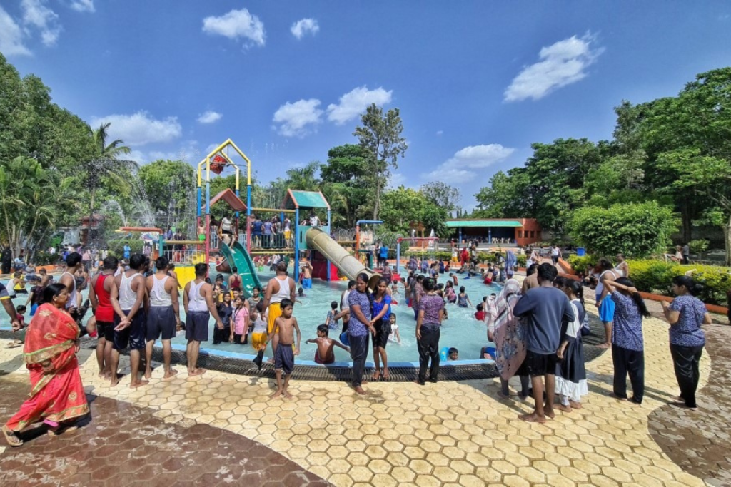 Water Park – College Trip – Vrindavan Amusement & Water Park